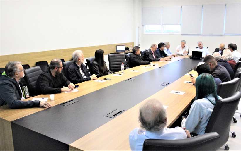 Jorge Samek apresenta propostas de governo no Codefoz - Codefoz